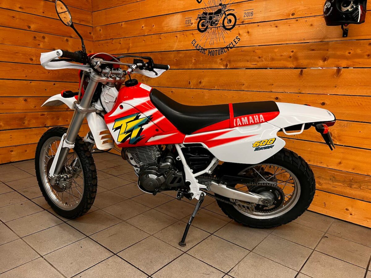 YAMAHA TT600E BELGARDA 4LW : la moto Enduro Vintage par excellence